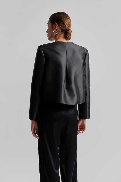 MALINA Ruthie Cropped Long Sleeve Blouse - Black