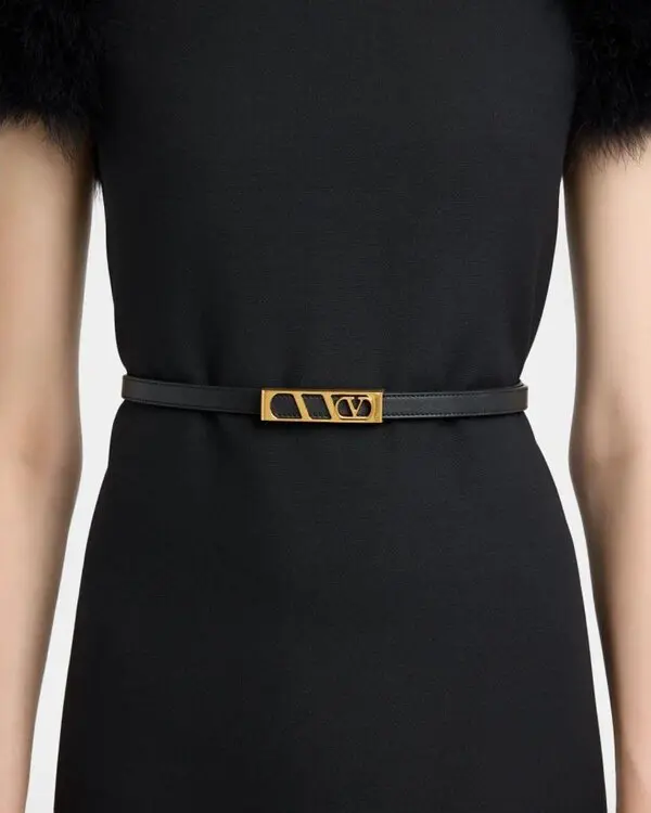 Valentino Garavani Vlogo Signature Skinny Calfskin Leather Belt - Nero