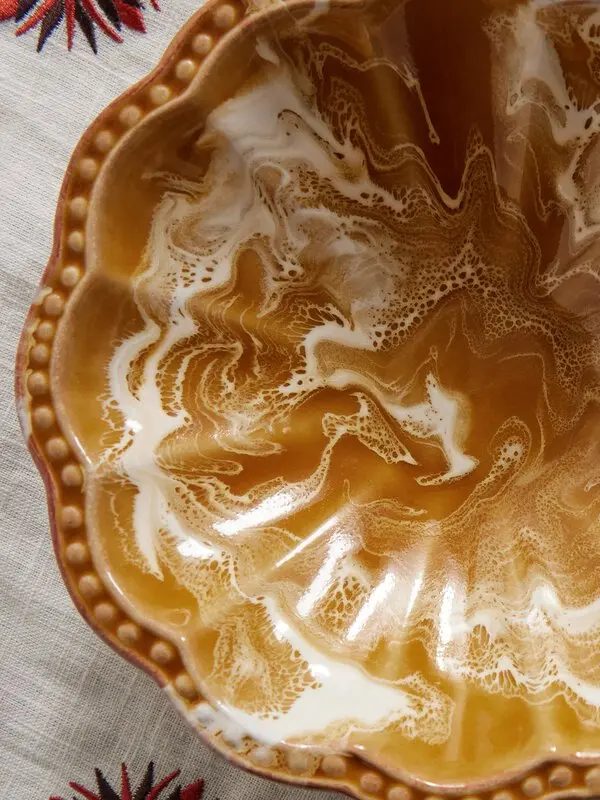 CABANA Set Of Two Scalloped Ceramic Bowls - Orange