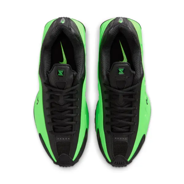 Nike Shox R4 Sneakers - Black