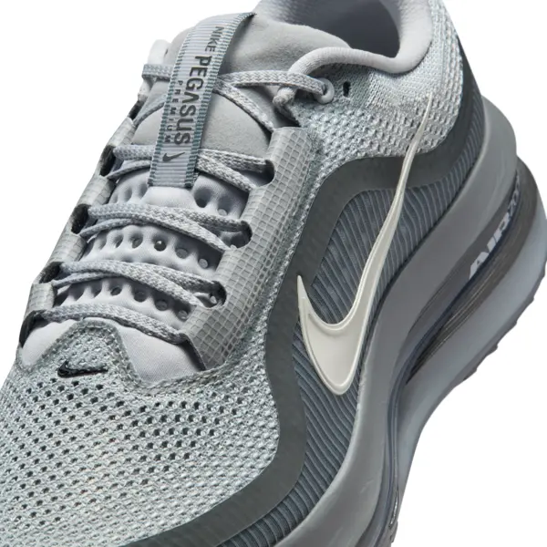 Nike Pegasus Premium Road Running Shoes