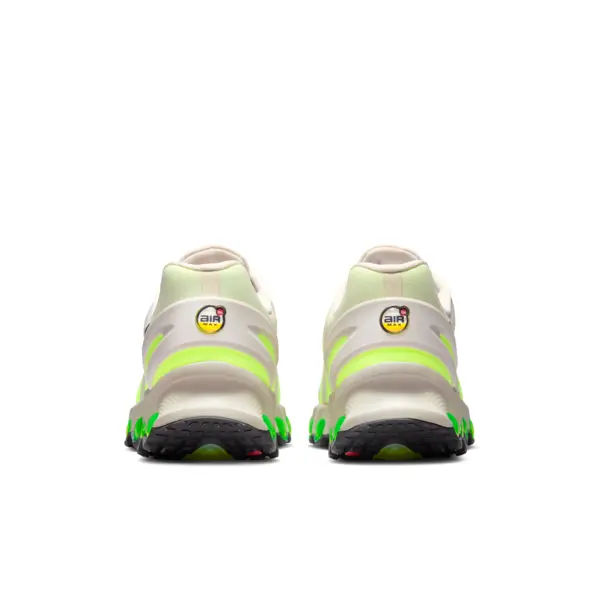 Nike Air Max Dn8 Sneakers - Brown