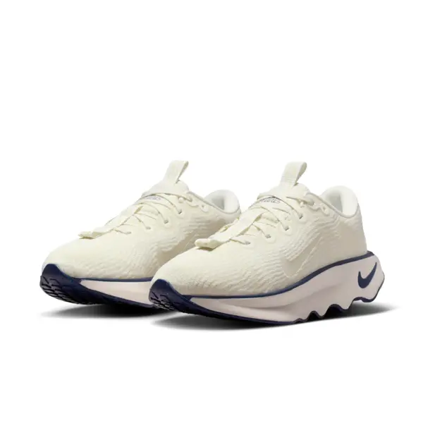 Nike Motiva Walking Shoes - White