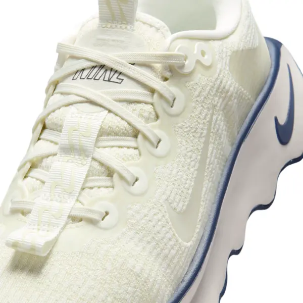 Nike Motiva Walking Shoes - White