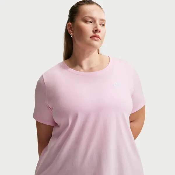 Nike Sportswear Club Essentials T-shirt - Pink