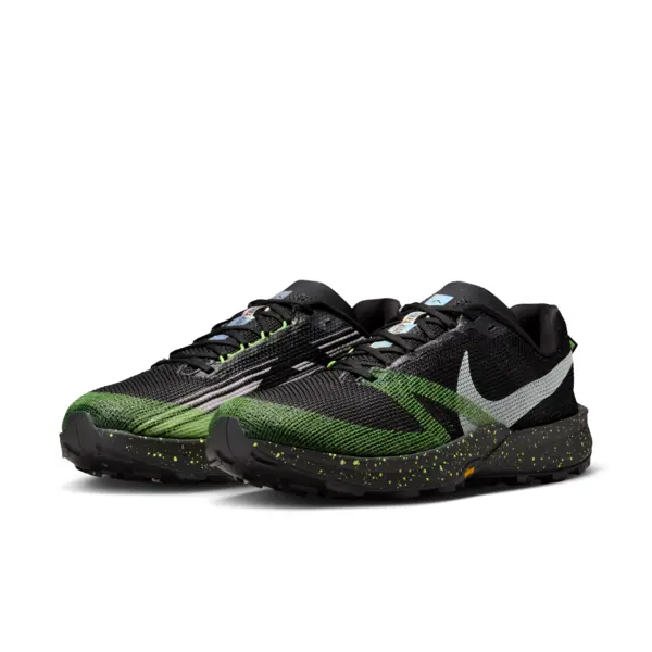 Nike Kiger Trail Running Shoes