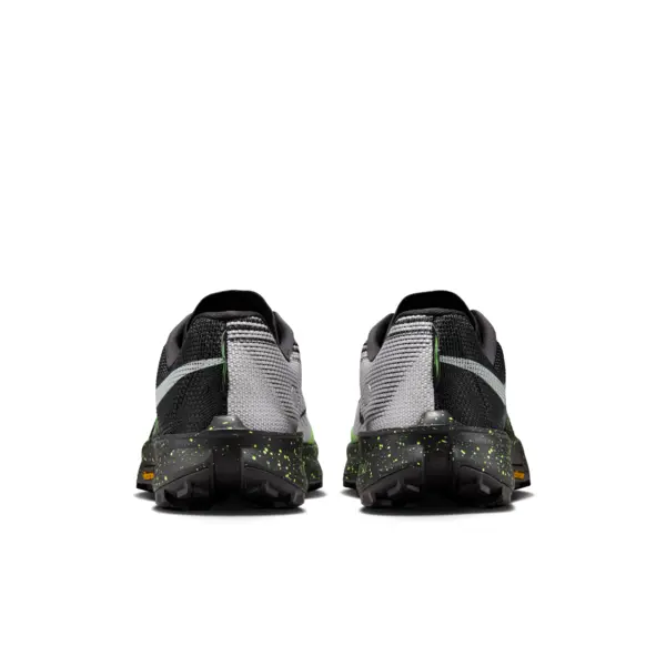 Nike Kiger Trail Running Shoes