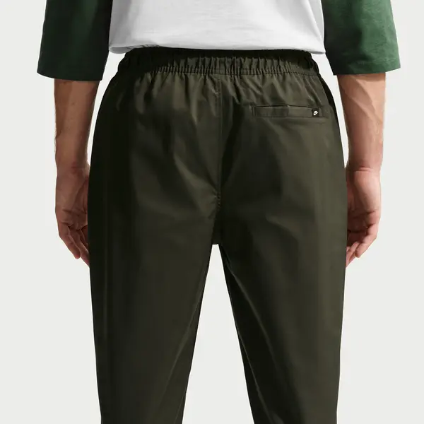 Nike Club Woven Tapered Pants