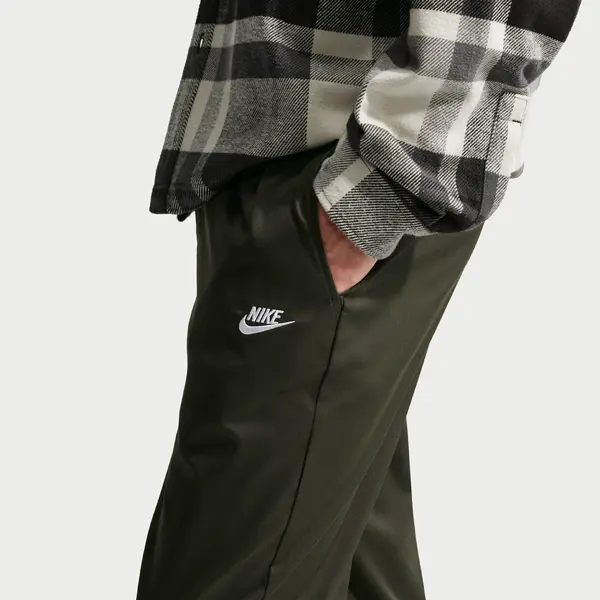 Nike Club Woven Tapered Pants