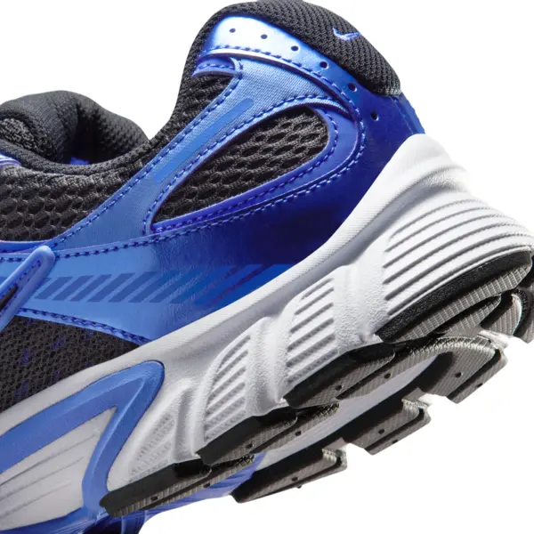 Nike V5 Rnr Athletic Shoes With Reflective Accents - Black