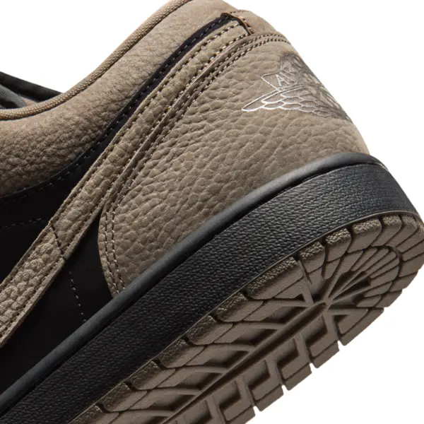 JORDAN 1 Low Se Shoes - Black