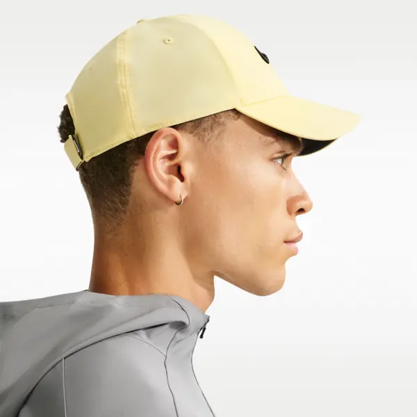 Nike Dri-fit Club Structured Swoosh Cap