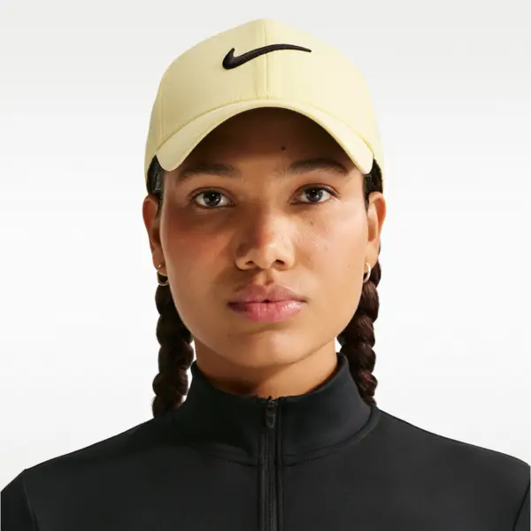 Nike Dri-fit Club Structured Swoosh Cap
