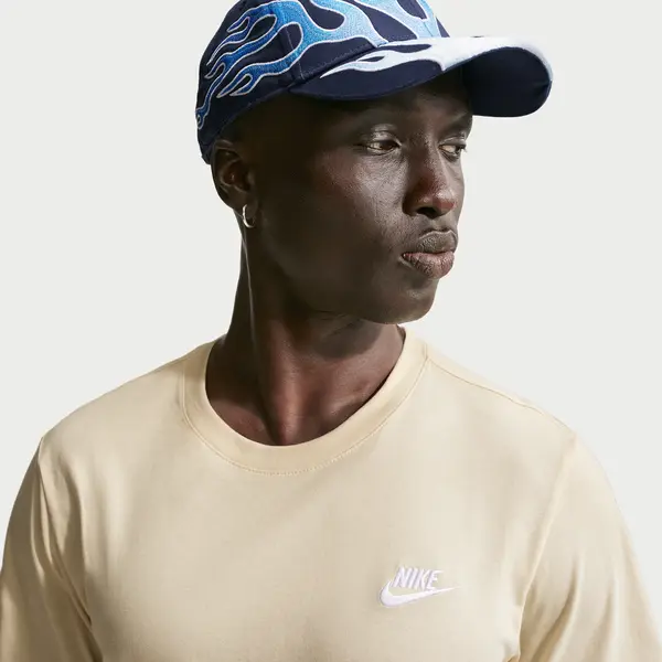 Nike Sportswear Club T-shirt - Brown