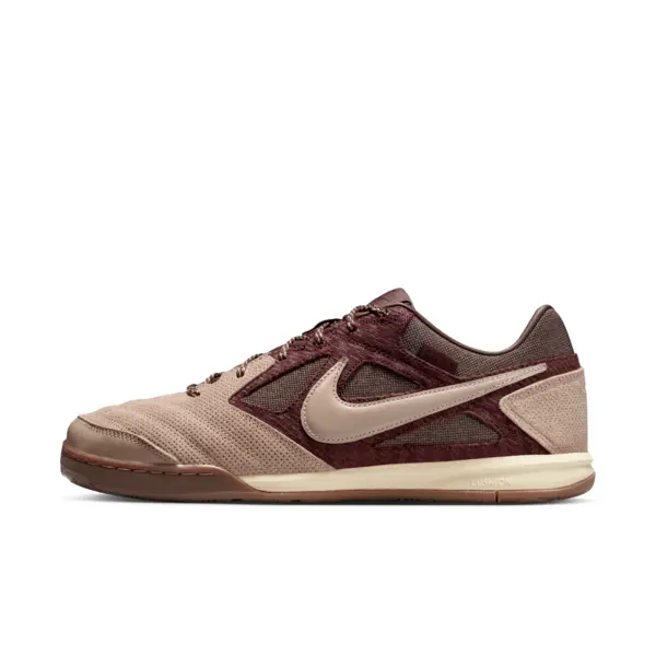 Nike Gato Shoe Revival - Brown