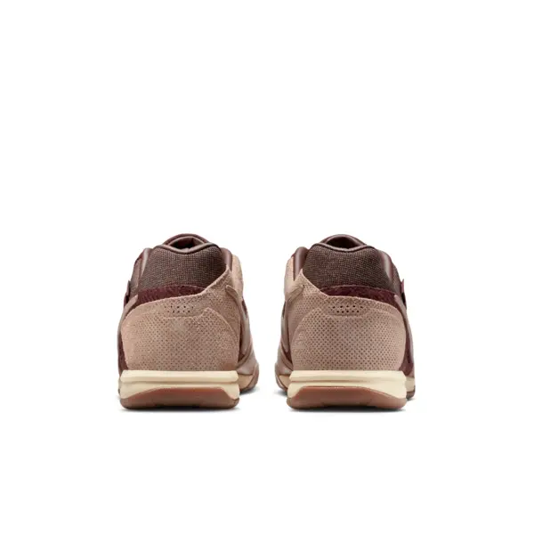 Nike Gato Shoes - Brown