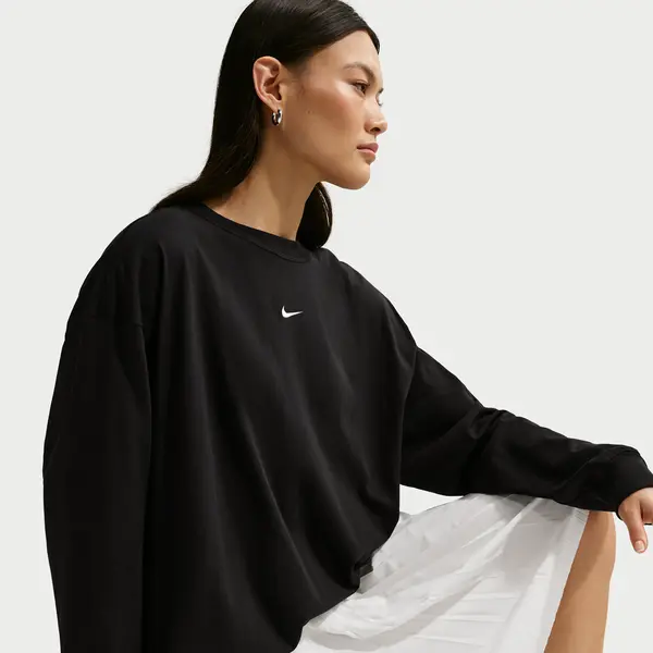 Nike Sportswear Classic Oversized Long-sleeve T-shirt