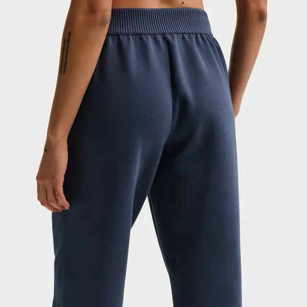 Nike 24.7 Impossiblysoft Dri-fit Mid-rise Jogger Pants