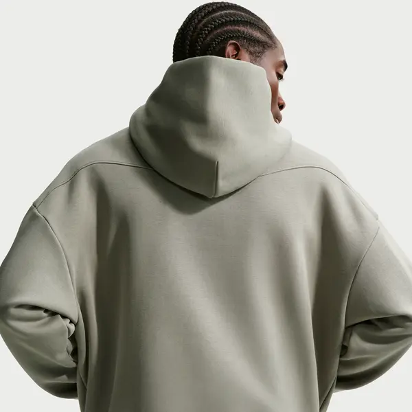 Nike Standard Issue Therma-fit Brushed Basketball Pullover Hoodie - Grey