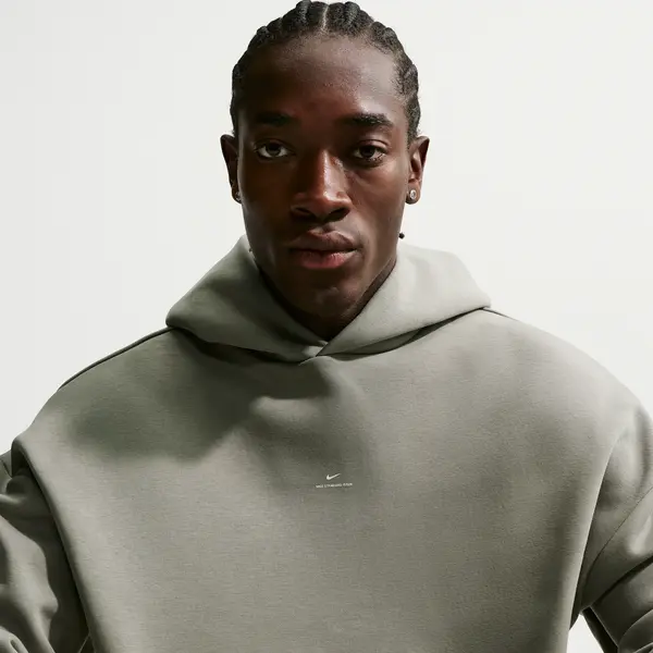 Nike Standard Issue Therma-fit Brushed Basketball Pullover Hoodie - Grey