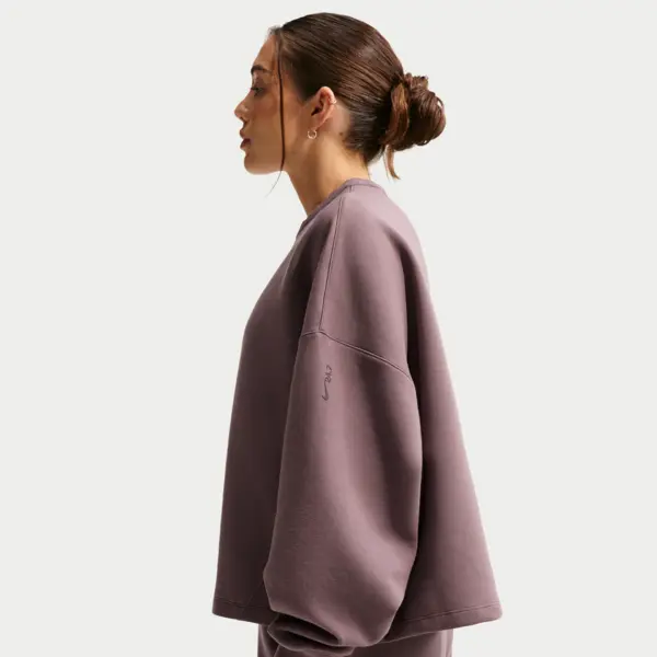 Nike 24.7 Impossiblysoft Dri-fit Oversized Crew-neck Top - Purple