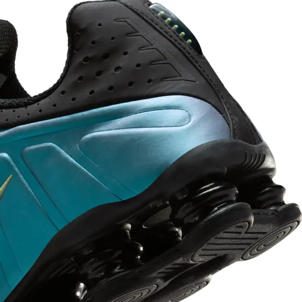 Nike Shox R4