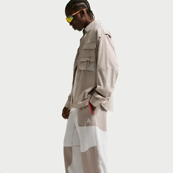 Nike Wolf Tree" Plus Fleece Pants - Grey