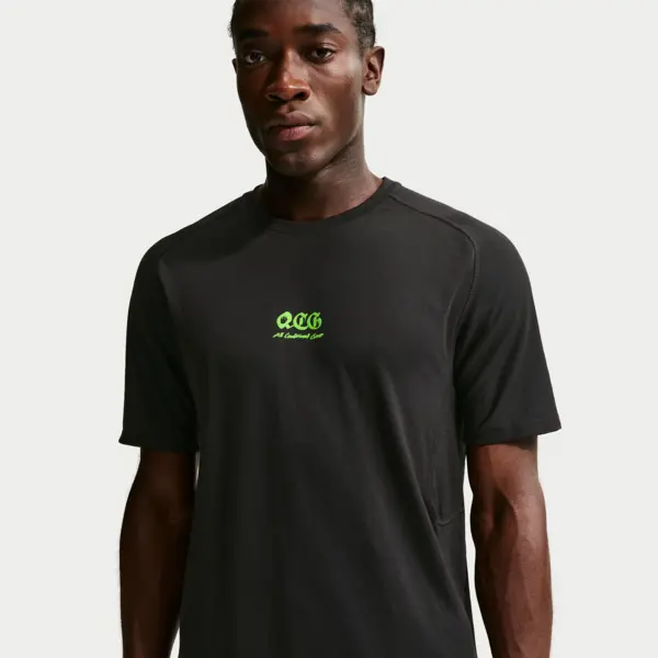 Nike Solar Chase" Dri-fit Adv Top - Black