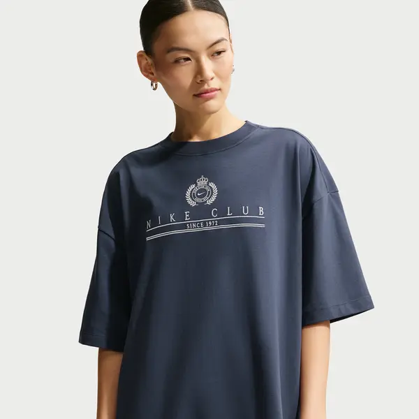 Nike Sportswear Classic Oversized Short-sleeve T-shirt - Blue