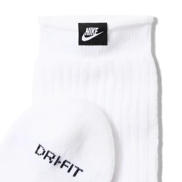 Nike Everyday Plus Slouchy Cushioned Crew Socks