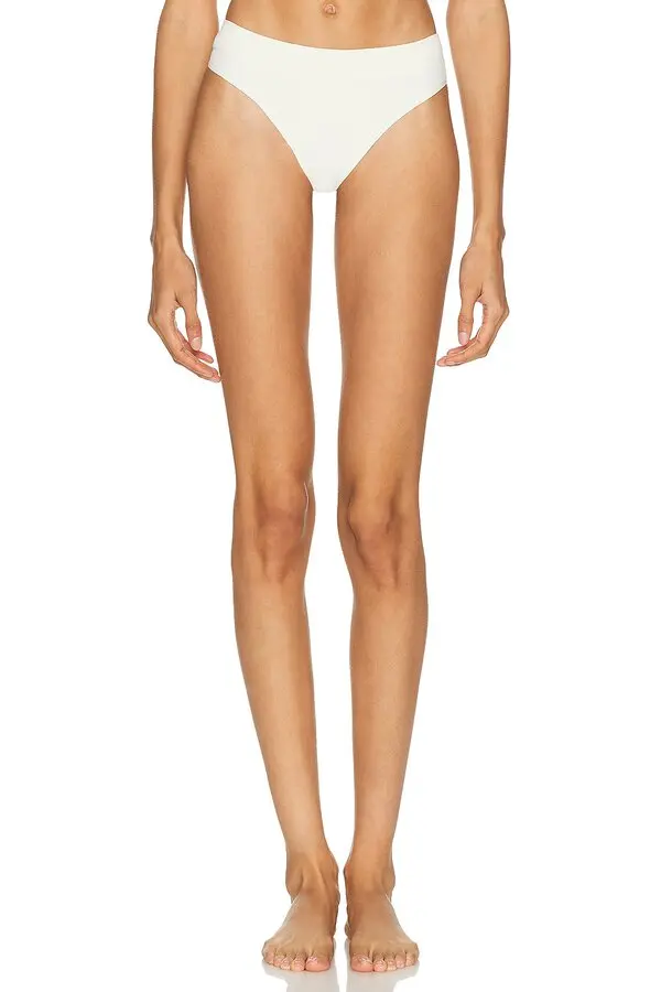 LDMA Low Hide Thong - Cream