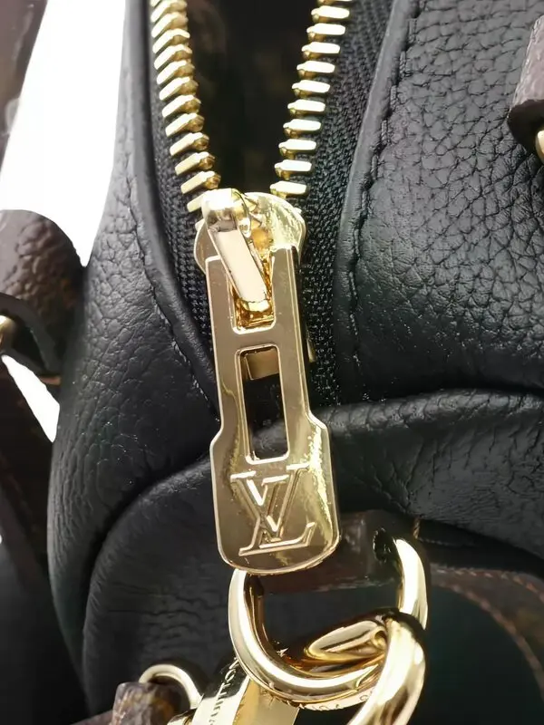 LOUIS VUITTON 2021 Express Monogram Pm Shoulder Bag
