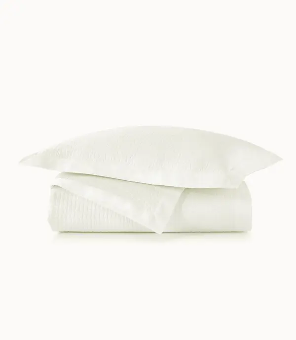 PEACOCK ALLEY Hamilton Quilted Coverlet - Blue