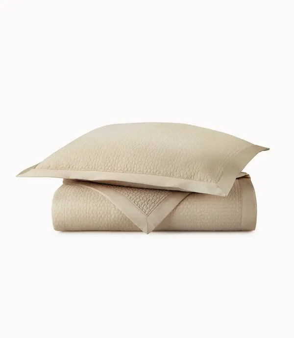 PEACOCK ALLEY Hamilton Quilted Coverlet - Camel