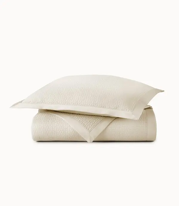 PEACOCK ALLEY Hamilton Quilted Coverlet - Linen