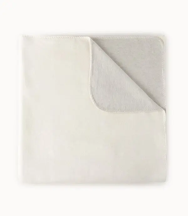 PEACOCK ALLEY Alta Reversible Cotton Blanket - Pearl