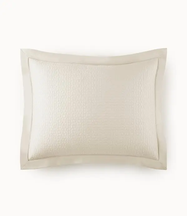 PEACOCK ALLEY Hamilton Quilted Sham - Pearl