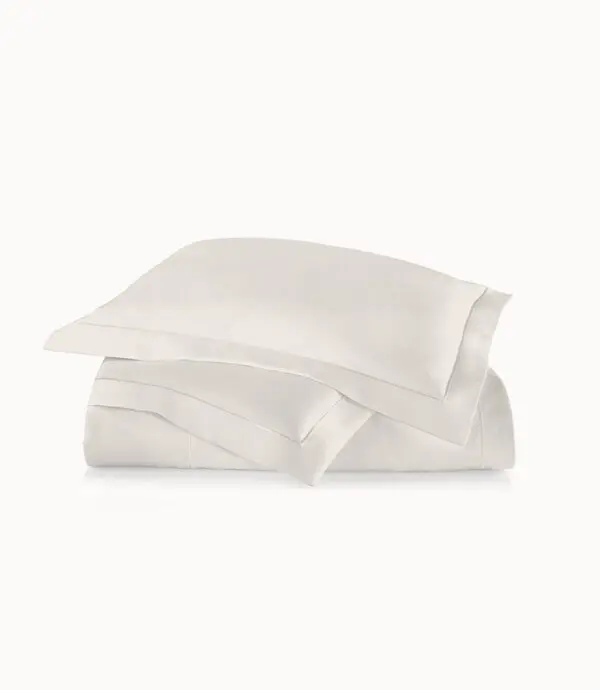 PEACOCK ALLEY Rio Satin Stitch Coverlet
