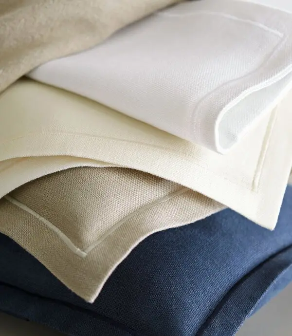 PEACOCK ALLEY Rio Satin Stitch Coverlet