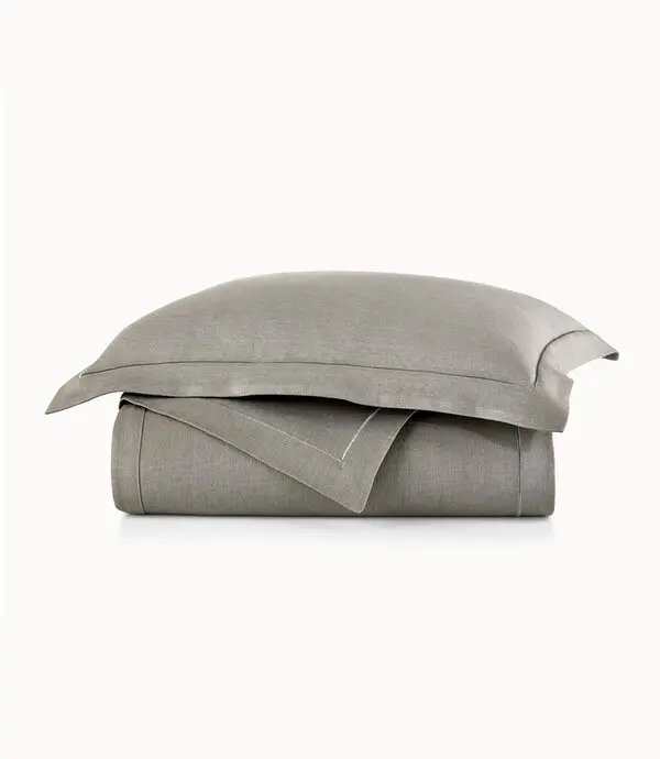 PEACOCK ALLEY Rio Satin Stitch Coverlet
