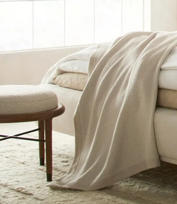 PEACOCK ALLEY Portico Woven Blanket - Linen