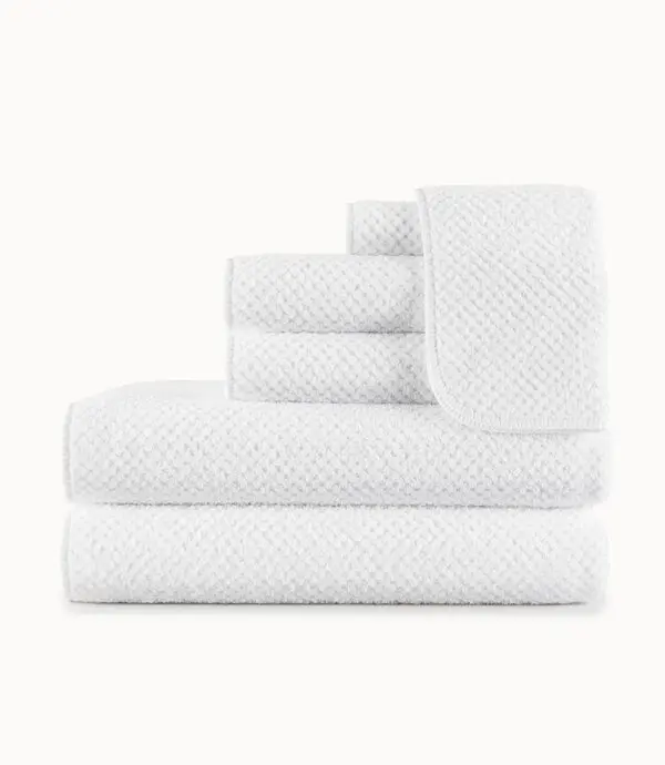 PEACOCK ALLEY Catalina Towel - White