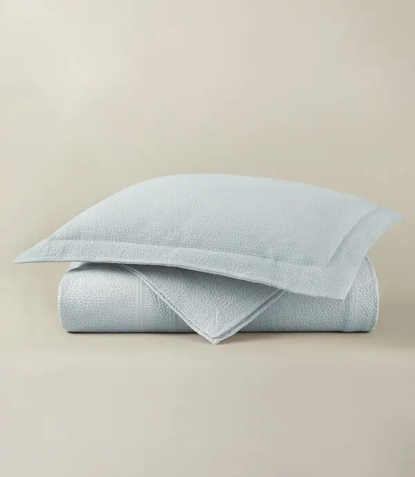 PEACOCK ALLEY Montauk Matelassé Coverlet - Barely Blue