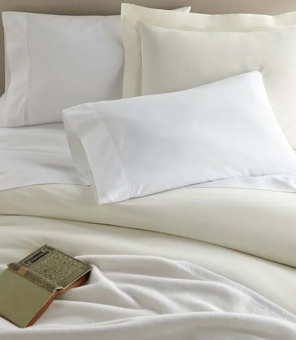 PEACOCK ALLEY Lyric Percale Pillowcases - Ivory