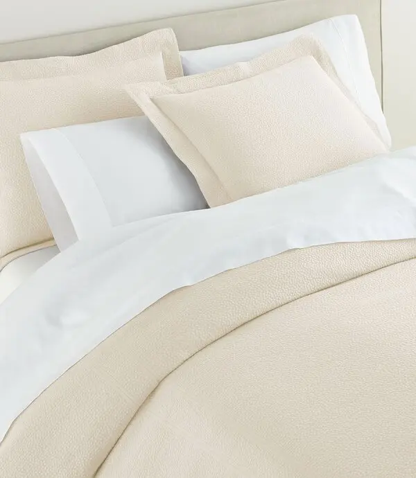 PEACOCK ALLEY Montauk Matelassé Sham - Linen