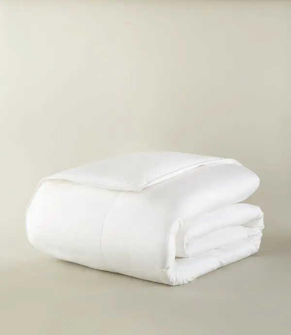 PEACOCK ALLEY 850 Fill Power Canadian Down Duvet
