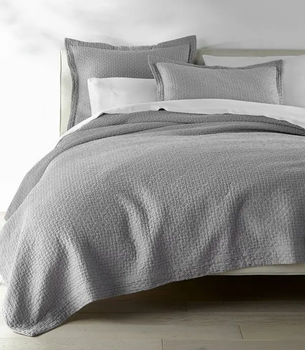 PEACOCK ALLEY Juliet Coverlet - Linen