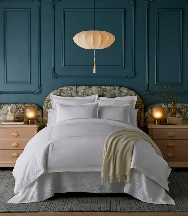 PEACOCK ALLEY Ivy Classic Embroidered Duvet Set - White