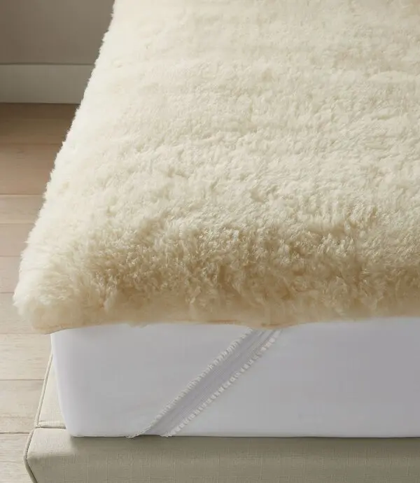 PEACOCK ALLEY Wool Mattress Topper