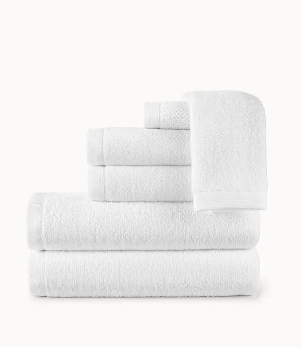 PEACOCK ALLEY Jubilee Towel & Bathrobe Bundle